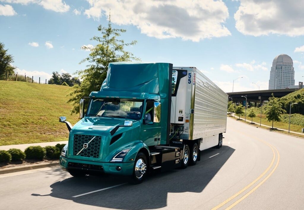 Yeni Volvo VNR, Daha Fazla Menzil ve Daha Hızlı Şarjla Geliyor - elektrick